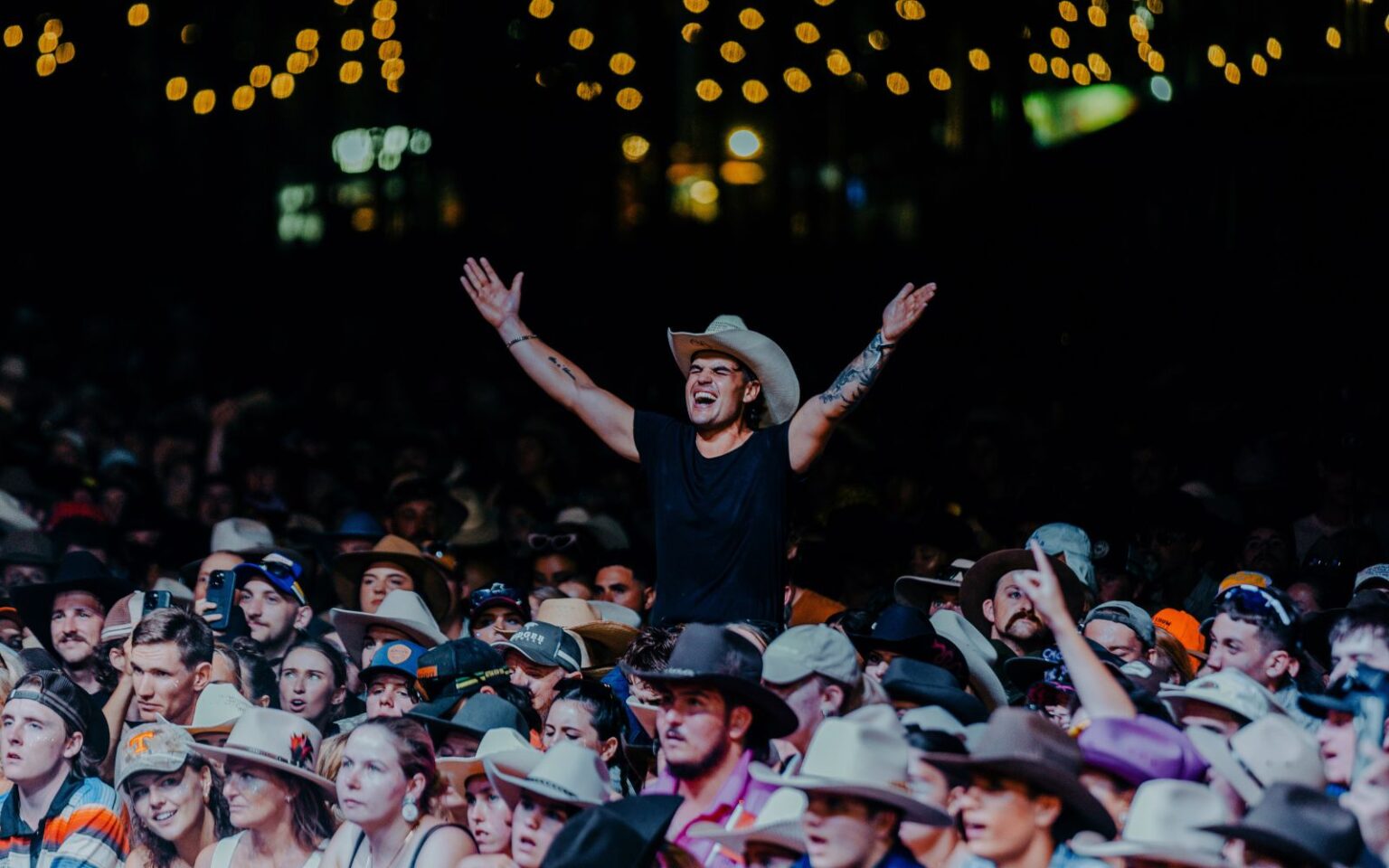 Riley Green, Jordan Davis and more headline CMC Rocks QLD '26